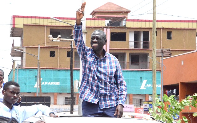 Besigye Urges Ugandans to Break Free from Captivity Under Museveni ...